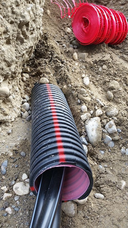 Câbles électriques extérieurs : comment les poser